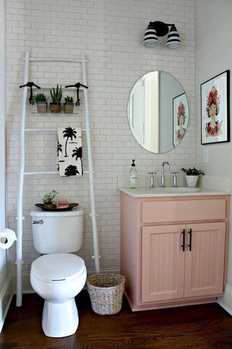 15 Bathroom Decorating Ideas on a Budget - Hairs Out of Place