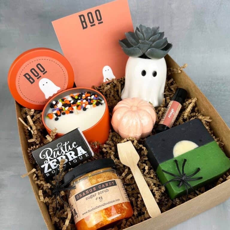 20 Fall Boo Basket Ideas - Hairs Out of Place