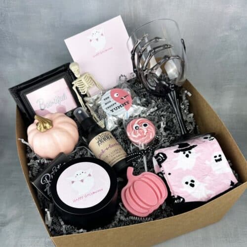 20 Fall Boo Basket Ideas - Hairs Out of Place