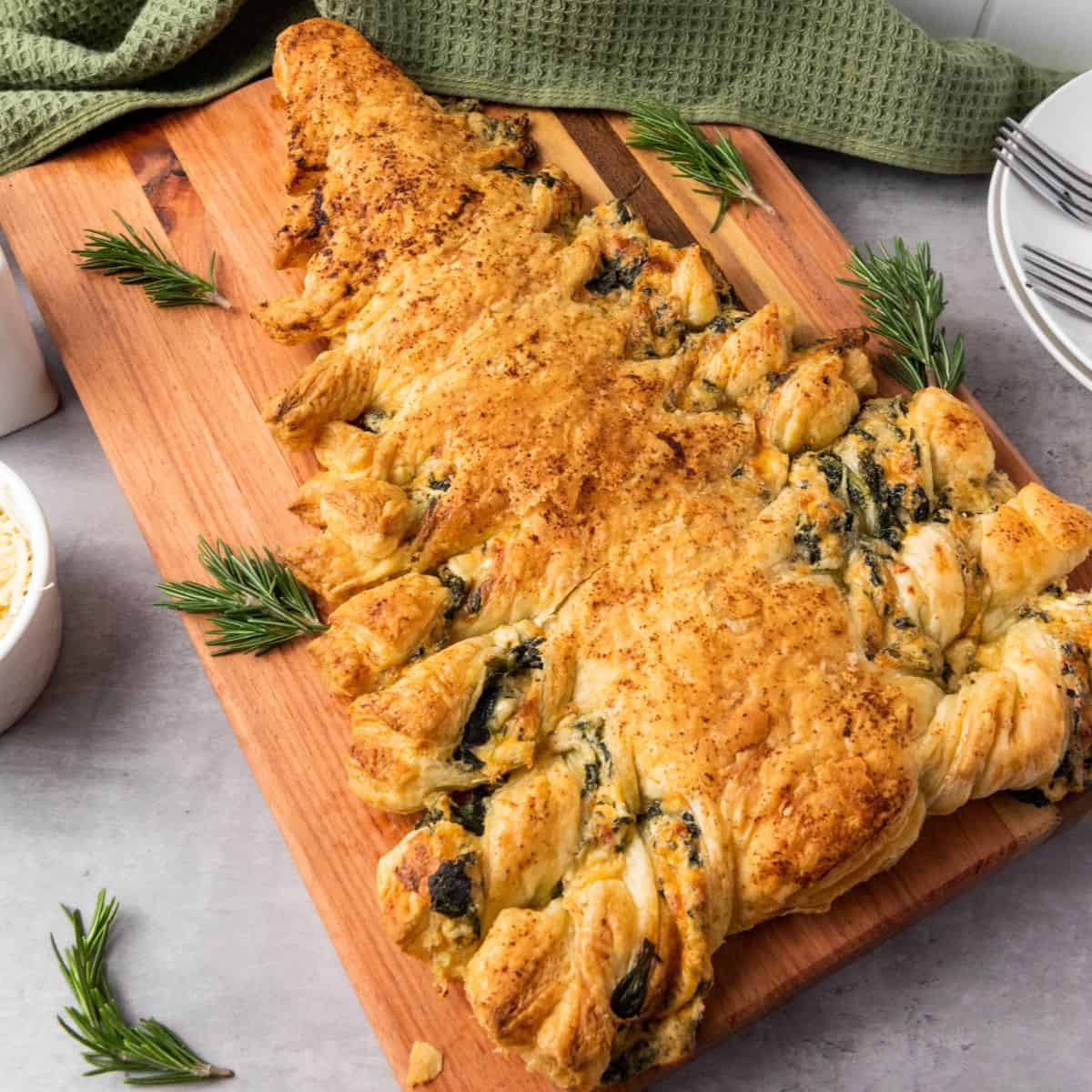 Christmas Tree Spinach Dip Puff Pastry (Festive & Easy Holiday Appetizer)