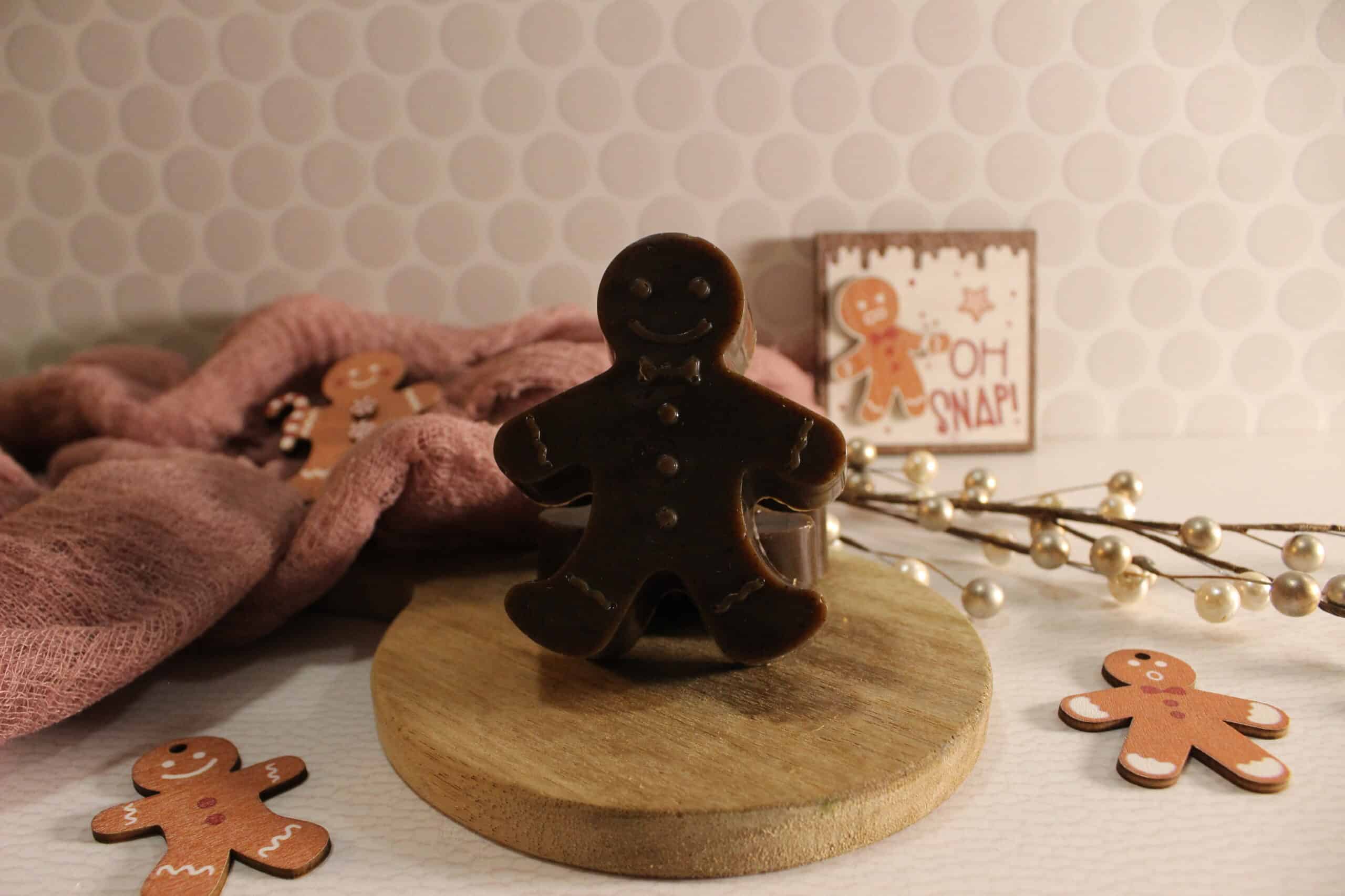 Gingerbread Soap Recipe for Cute DIY Holiday Gifts