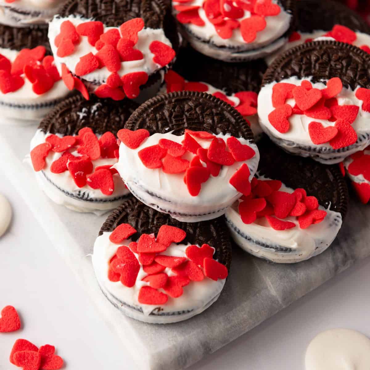 Easy Valentine’s Day Oreos (Chocolate Covered + Cute)